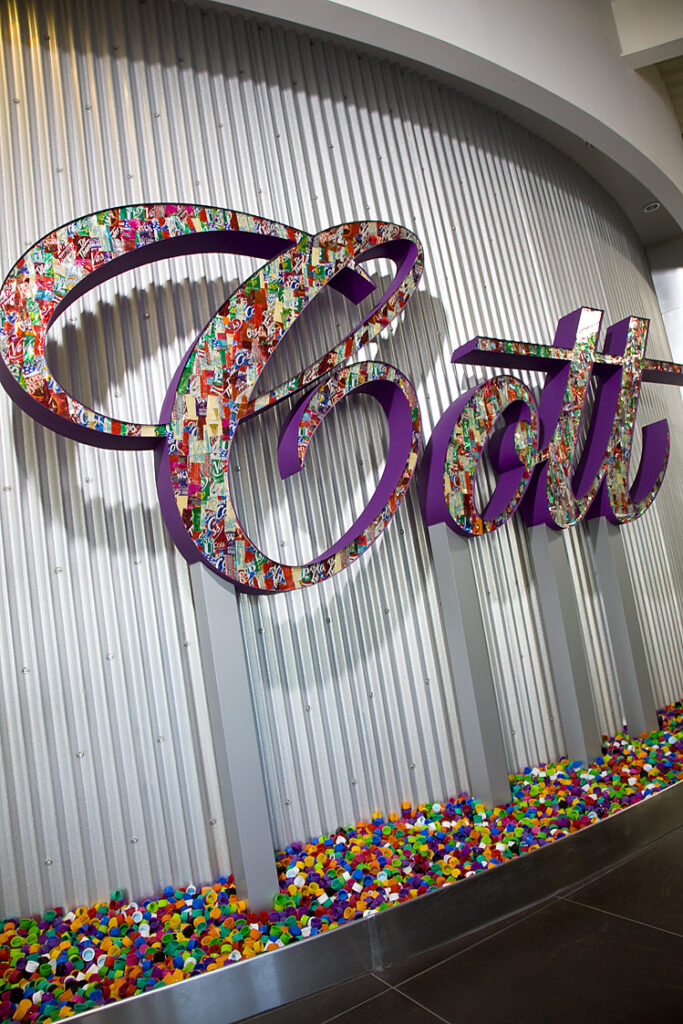 5 Ways to Enhance Your Brand with Corporate Headquarter Graphics ...