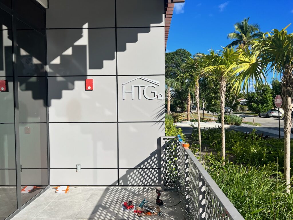 Hudson Village | Creative Sign Designs